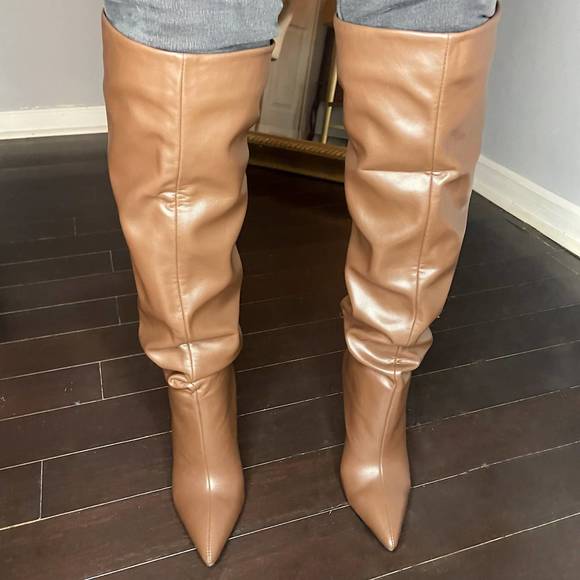 VOGUISH CHIC | Shoes | New Voguish Chic Superb Knee High Boots In Coco ...